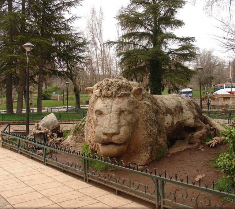 Ifrane - Moroccan Way